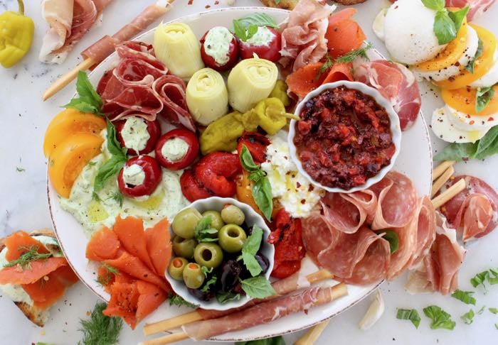 Italian Antipasti Sharing Board Recipe - yhangry